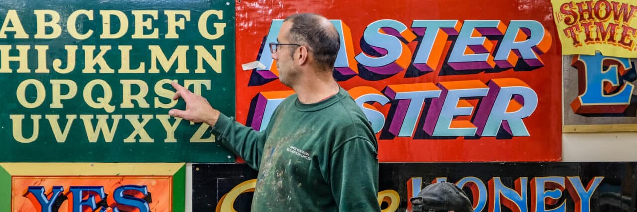 Secrets of Signwriting | Joby Carter