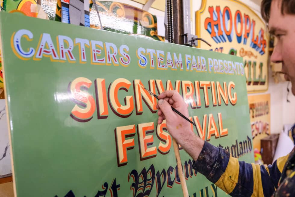 What skills do you need to be a signwriter and how can you learn to ...